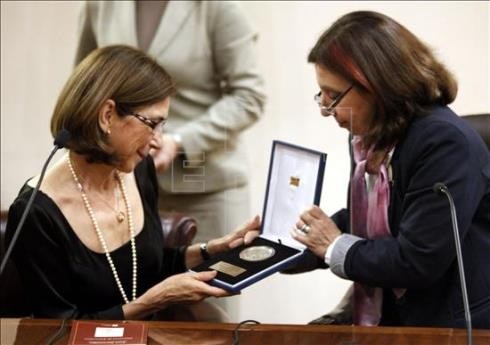 Pilar del Río: Visitante ilustre de Montevideo - A Casa Jose Saramago